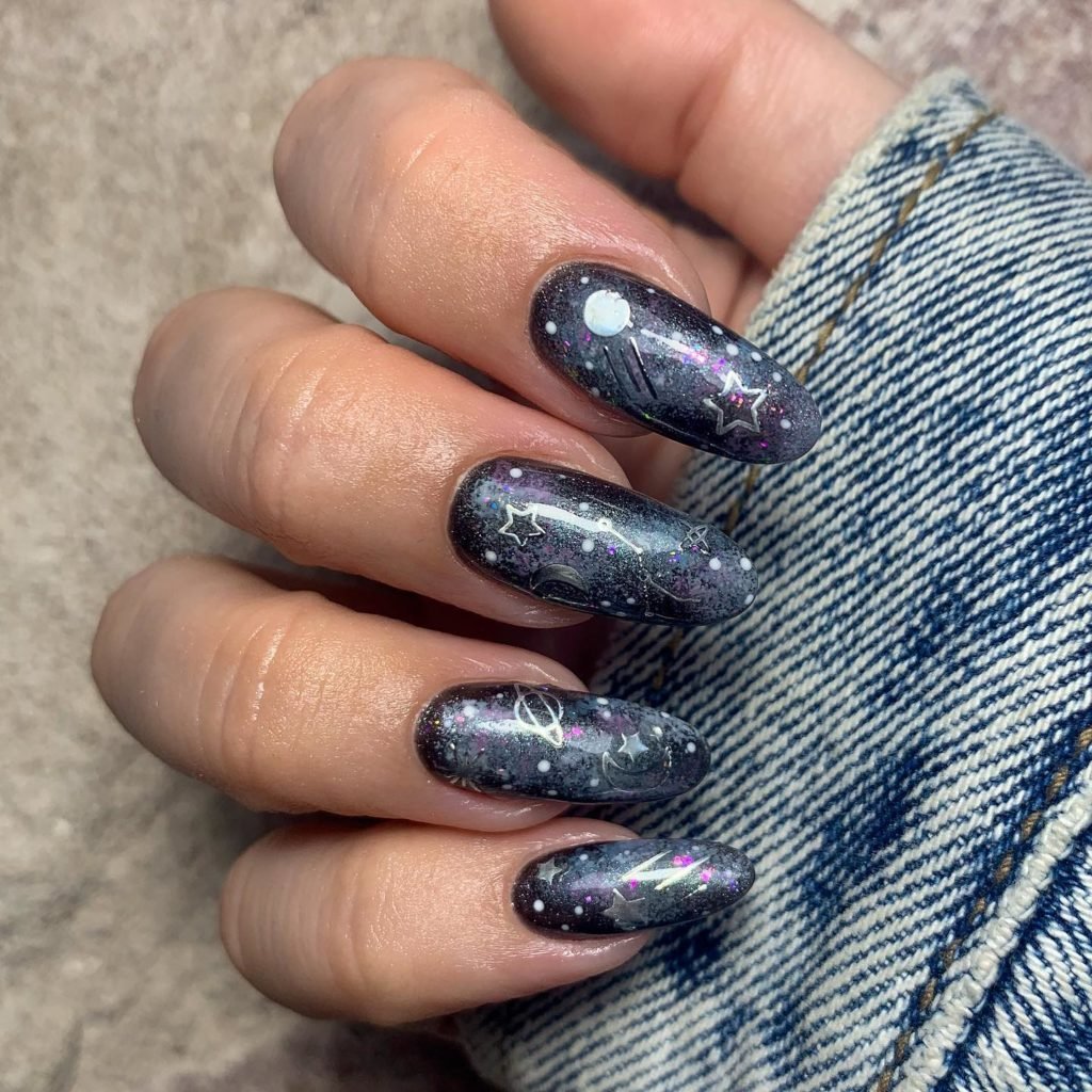 36 Out-of-This-World Galaxy Nails for You to Try