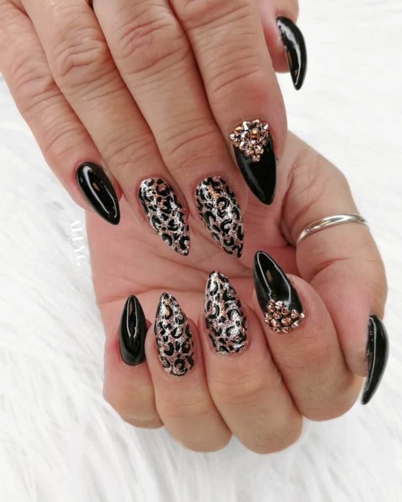 13 Striking Studded Nails to Unleash Your Inner Baddie
