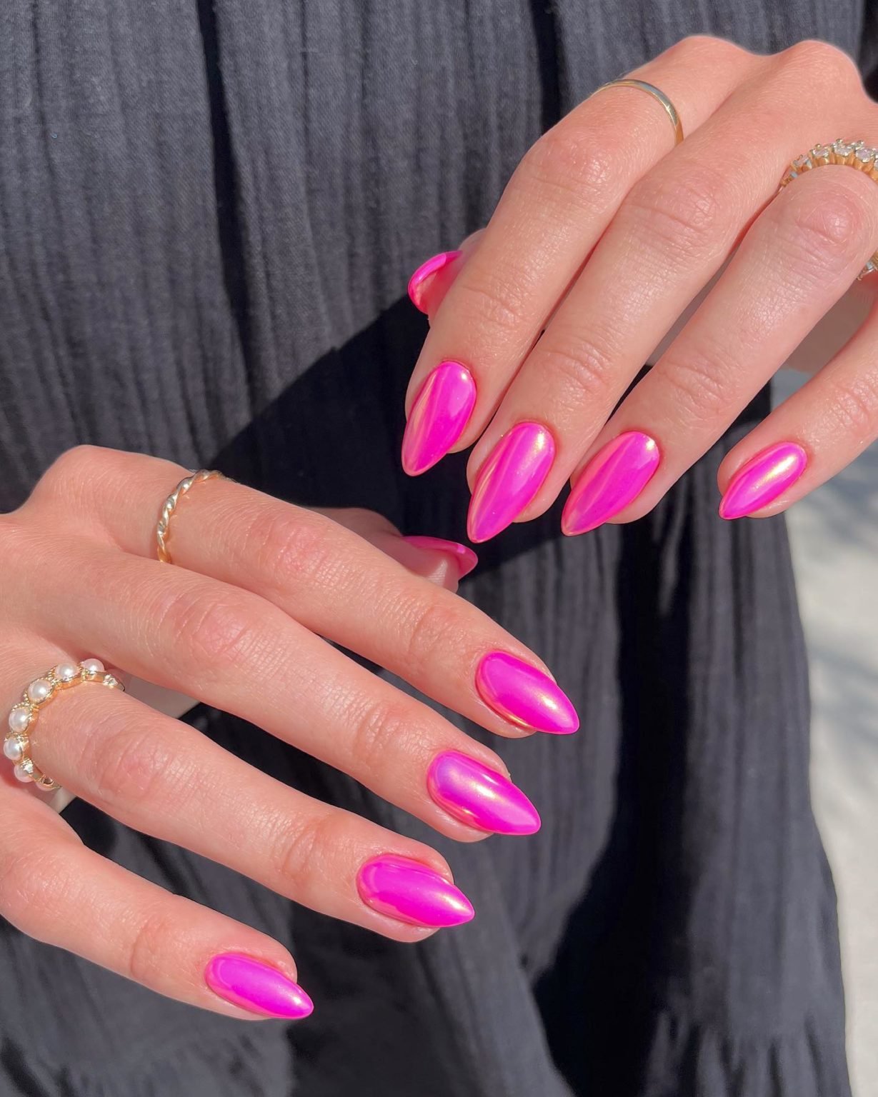 23 Adorable Pink Chrome Nails Inspo