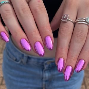 23 Adorable Pink Chrome Nails Inspo