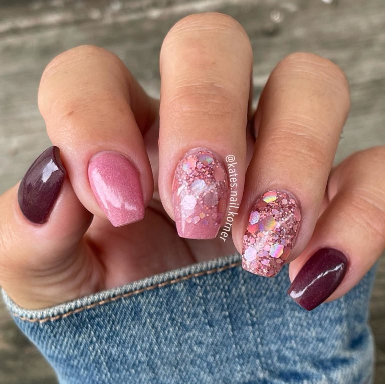 35 Beautiful Red Wine Nails for a Dark and Chic Manicure