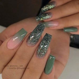 37 Gorgeous Green Nails Ideas to Feel Like a Woodland Fairy