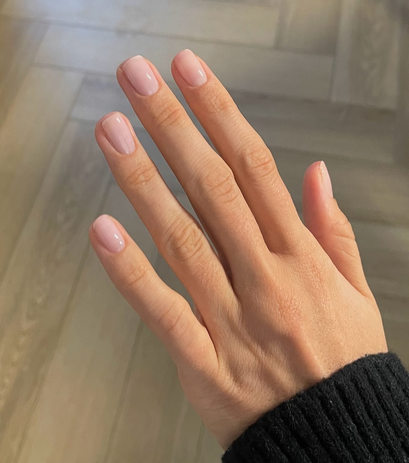 25 Old Money Nails Inspo to Feel Like a Gossip Girl Character