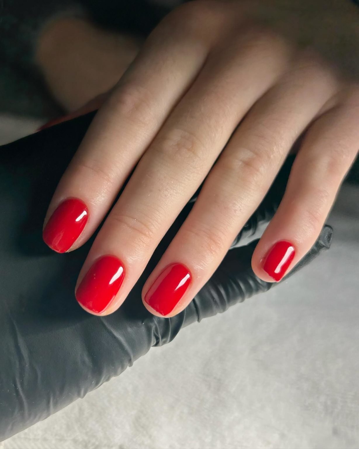 25 Old Money Nails Inspo to Feel Like a Gossip Girl Character