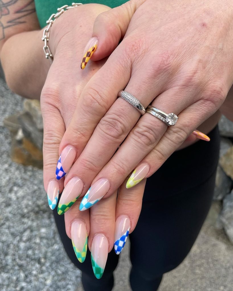 30 Fresh & Stunning Spring Nails Ideas for 2024