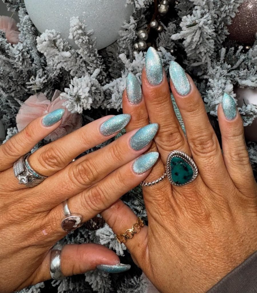 41 Cat Eye Nails for a Cute and Sparkly Manicure 2024 Inspo