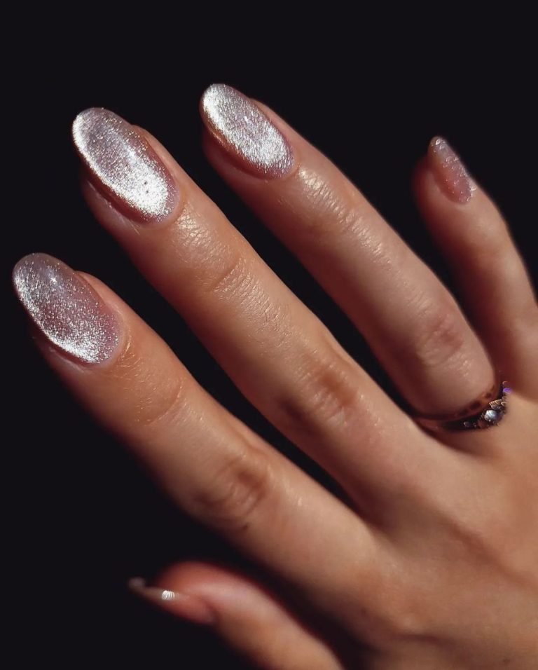 41 Cat Eye Nails for a Cute and Sparkly Manicure 2024 Inspo