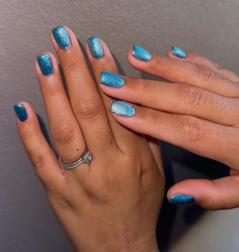 41 Cat Eye Nails for a Cute and Sparkly Manicure 2024 Inspo