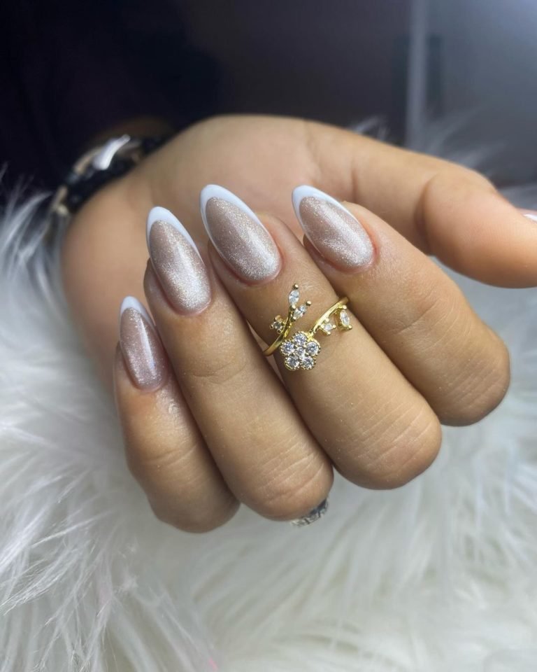 41 Cat Eye Nails for a Cute and Sparkly Manicure 2024 Inspo