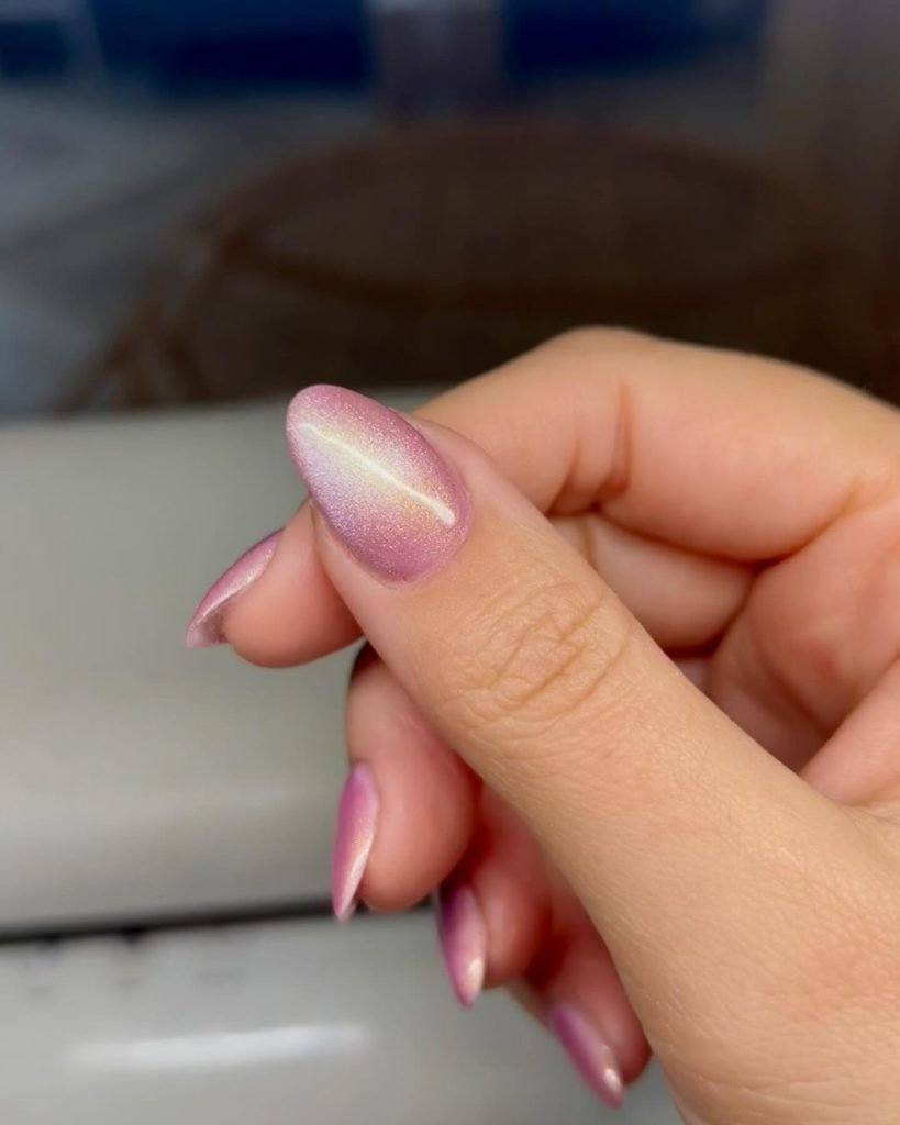 41 Cat Eye Nails for a Cute and Sparkly Manicure 2024 Inspo