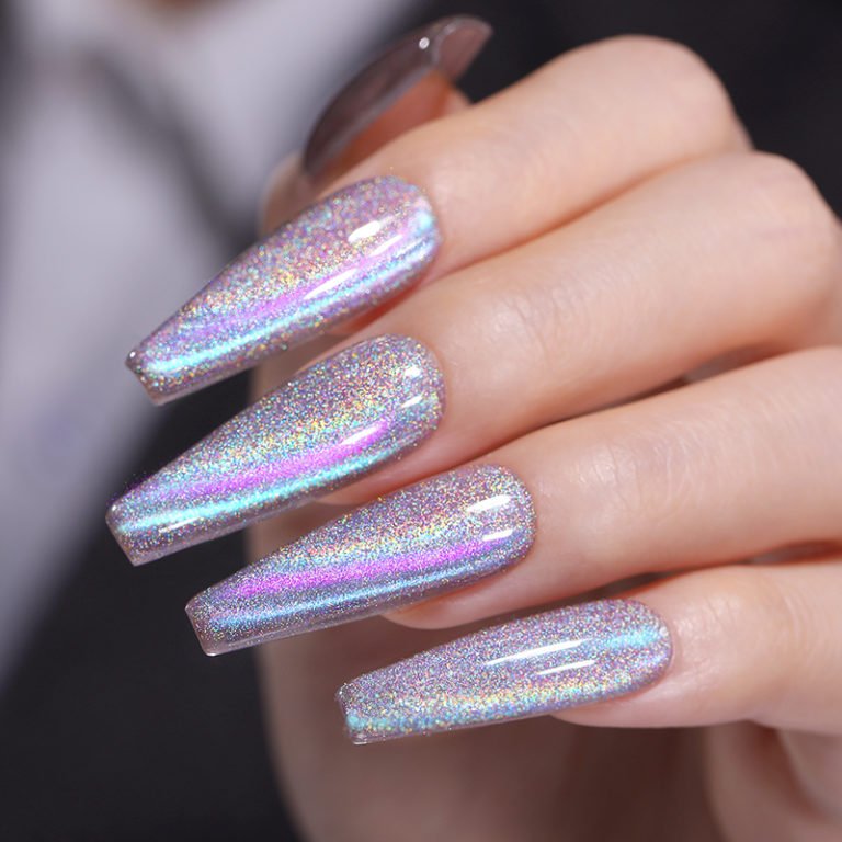 41 Cat Eye Nails for a Cute and Sparkly Manicure 2024 Inspo