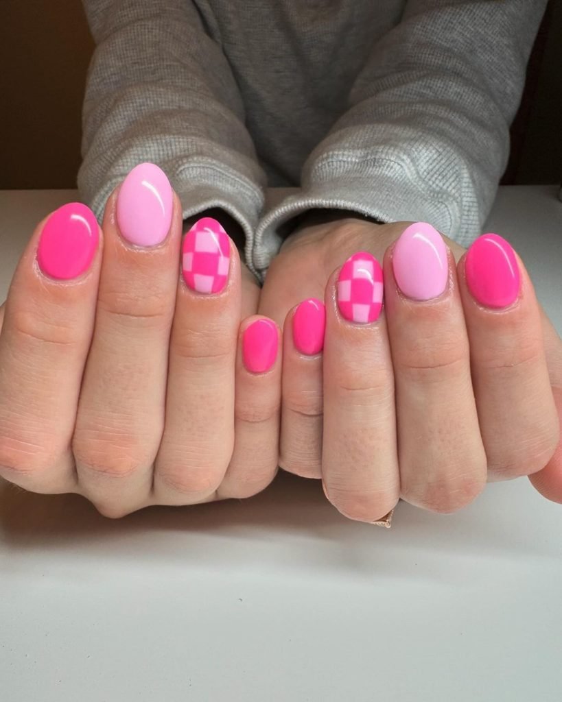 45 Adorable Checkered Nails You Must Try in 2024