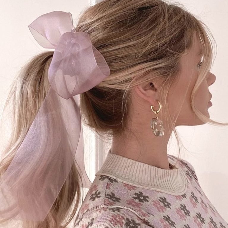 20 Adorable Coquette Hairstyles to Feel Like a Disney Princess