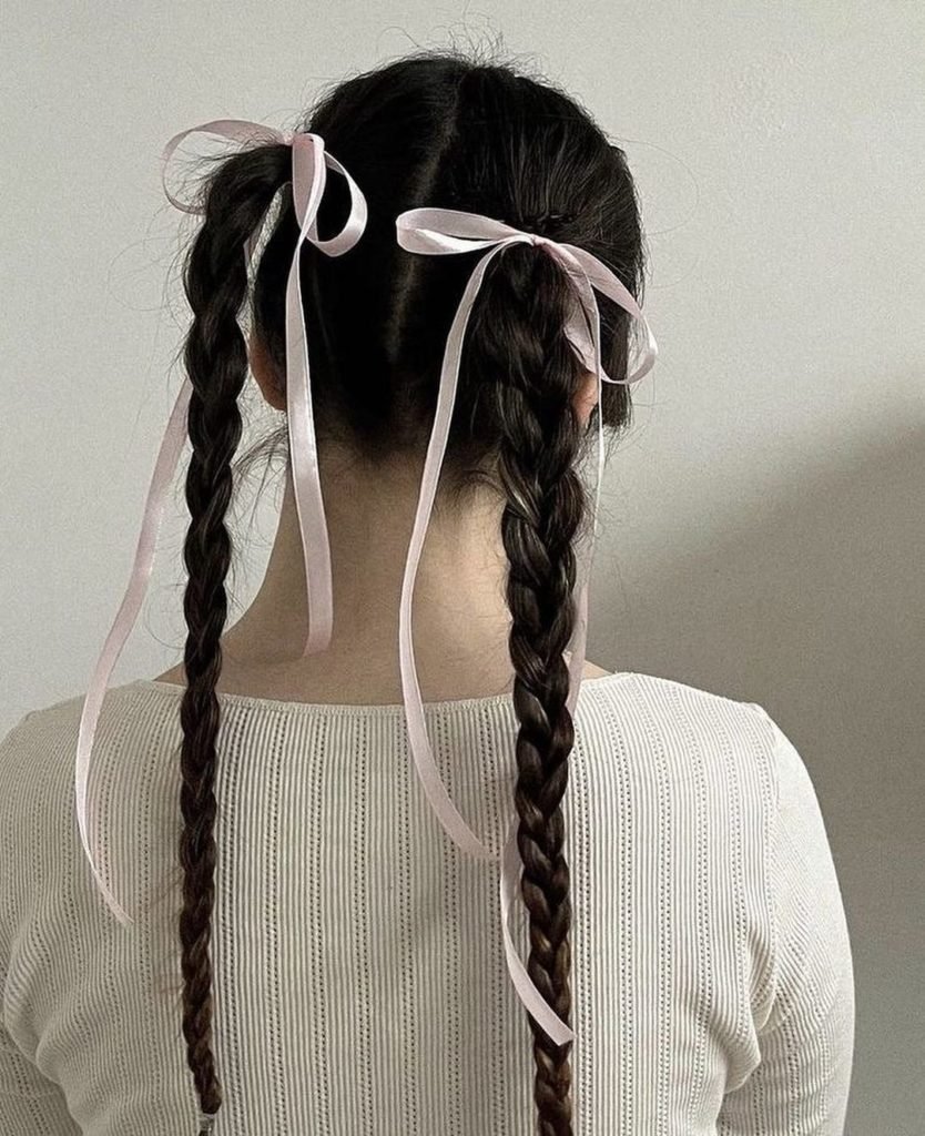 20 Adorable Coquette Hairstyles to Feel Like a Disney Princess