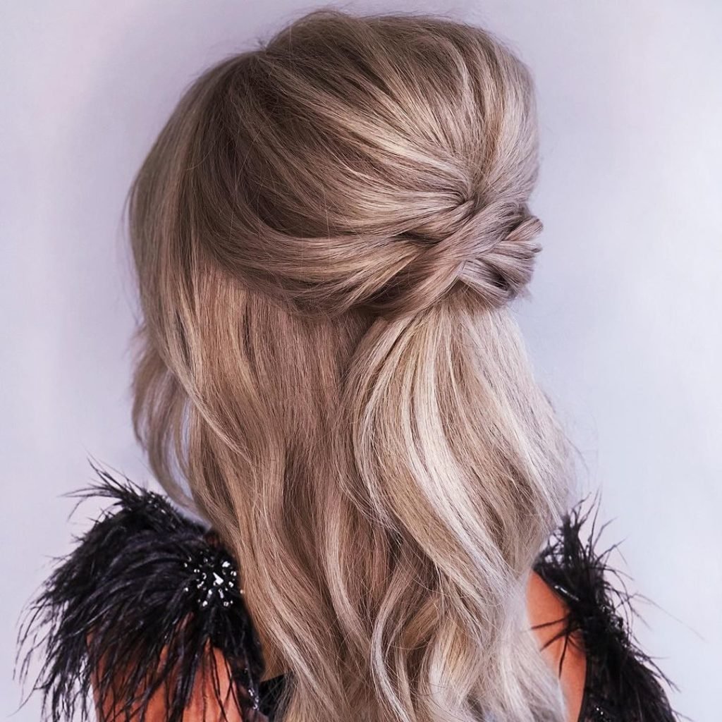 49 Super Cute Prom Hairstyles for 2024