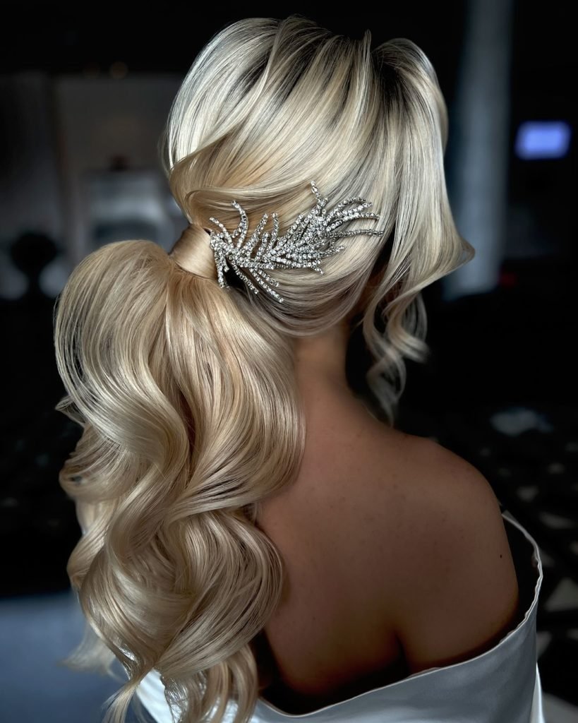 49 Super Cute Prom Hairstyles for 2024