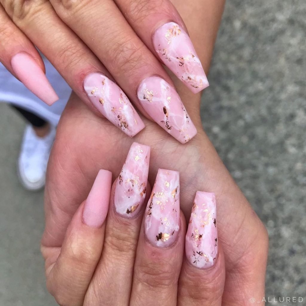 28 Stunning Rose Quartz Nails – Chic and Trendy Designs for 2024