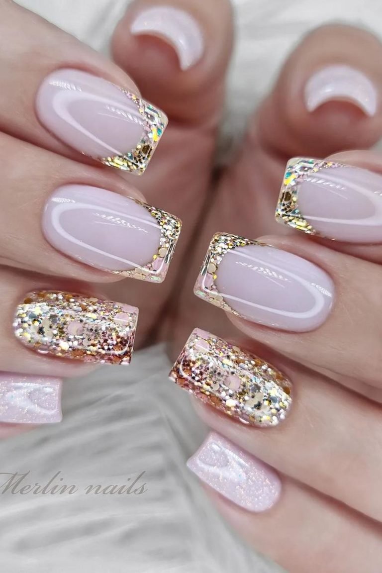 35 Gorgeous Glitter French Tips Nail Ideas
