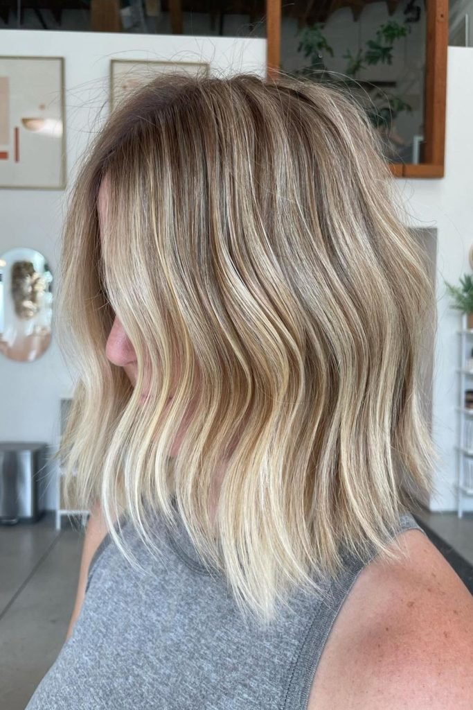 25 Cute & Trendy Shoulder Length Hairstyles For 2024