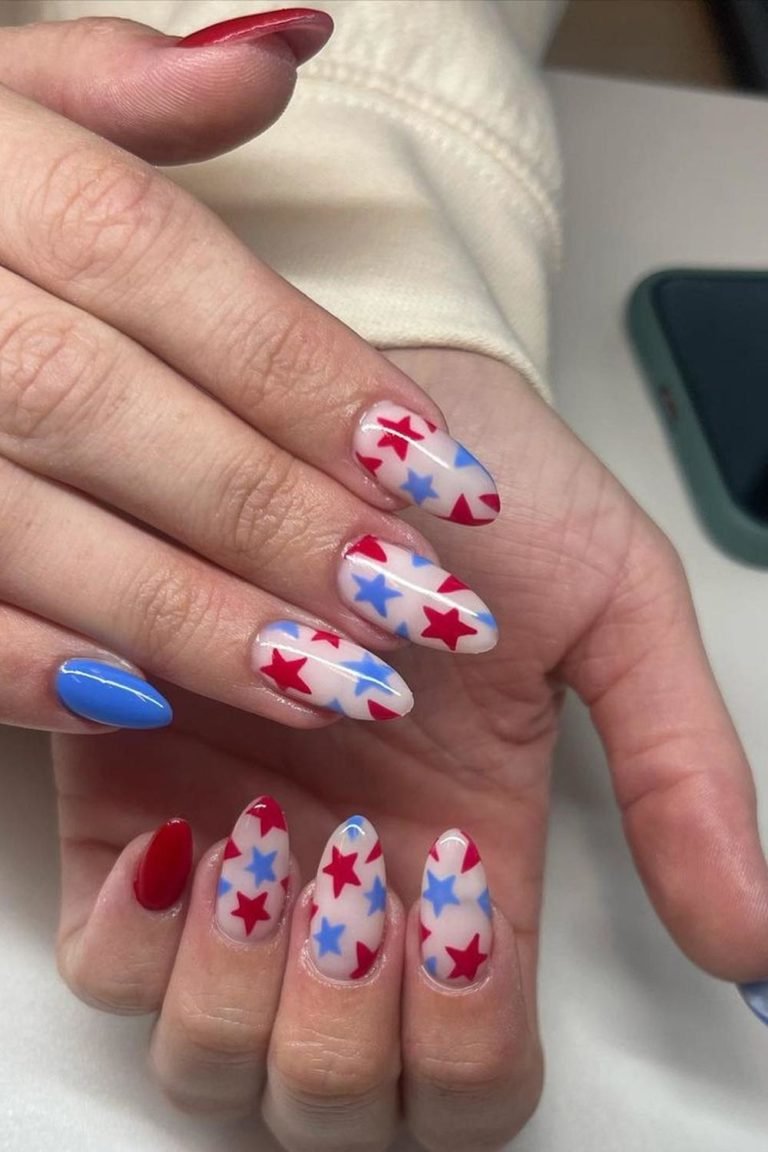 34 Super Cute and Patriotic Fourth of July Nails Inspo