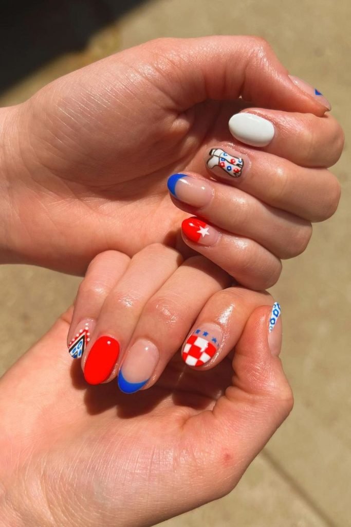 34 Super Cute and Patriotic Fourth of July Nails Inspo